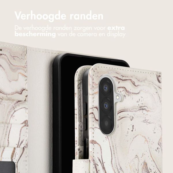 imoshion Design Bookcase voor de Samsung Galaxy A26 - Sandy Marble | Smartphonehoesjes.nl