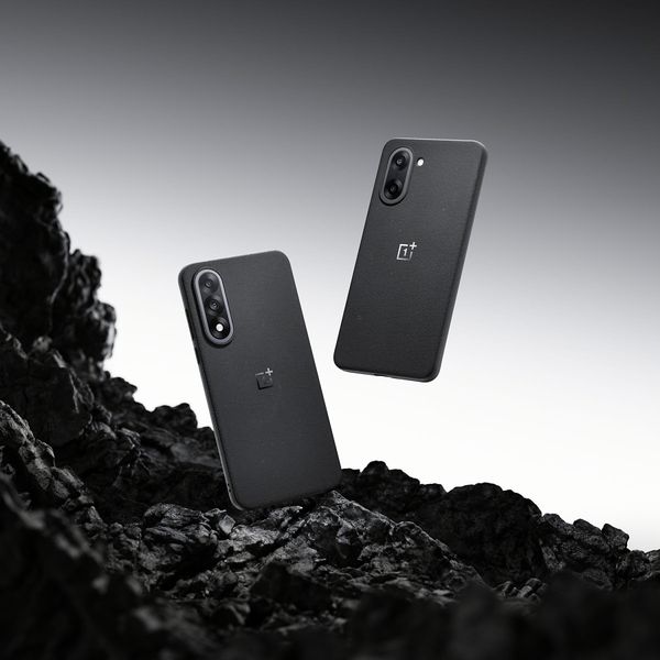 OnePlus Sandstone Protective Backcover voor de OnePlus Nord 5 - Zwart